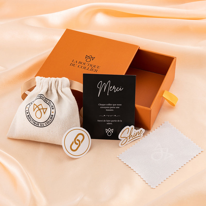 Collier pendentif croix tête de mort, avec maille forçat, en acier ino