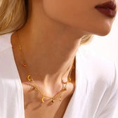 Collier lune dorée avec pierres zircon multicolores, chaîne fine plaqu
