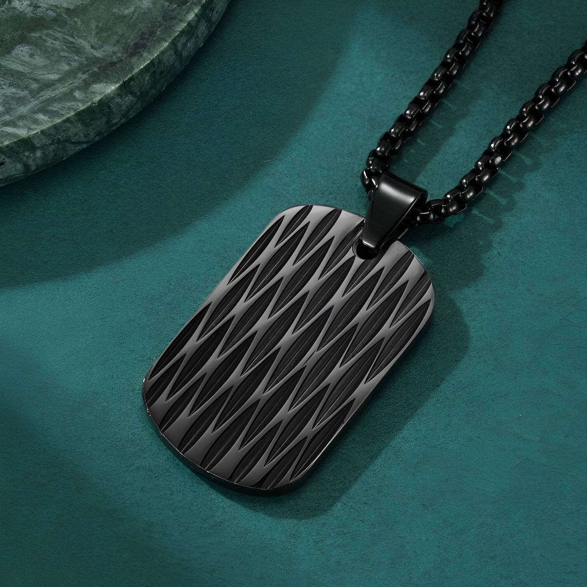 Collier plaque militaire texturée en acier inoxydable
